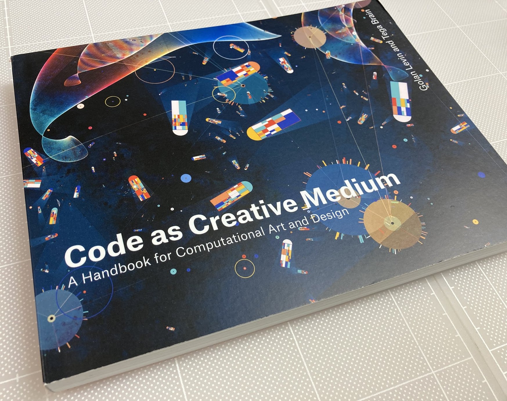 『Code as Creative Medium』にインタビュー掲載 - lab.sugimototatsuo.com